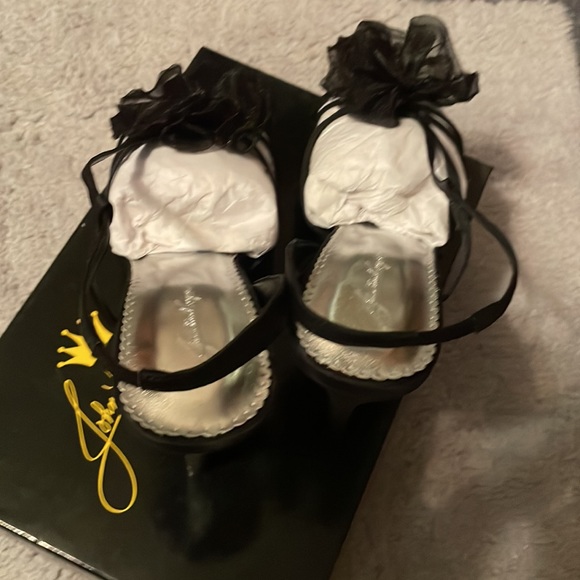 Johnathan Kayne | Shoes | New In Box Jonathan Kayne Evening Shoes Black ...